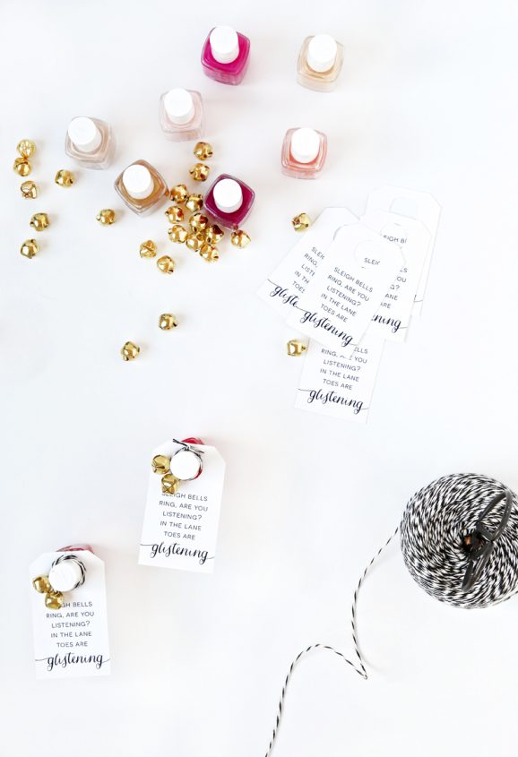 Holiday Nail Polish Gift Tags - Easy gifts for friends w/ Freebie!