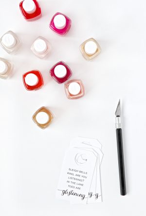 Holiday Nail Polish Gift Tags - Easy gifts for friends w/ Freebie!