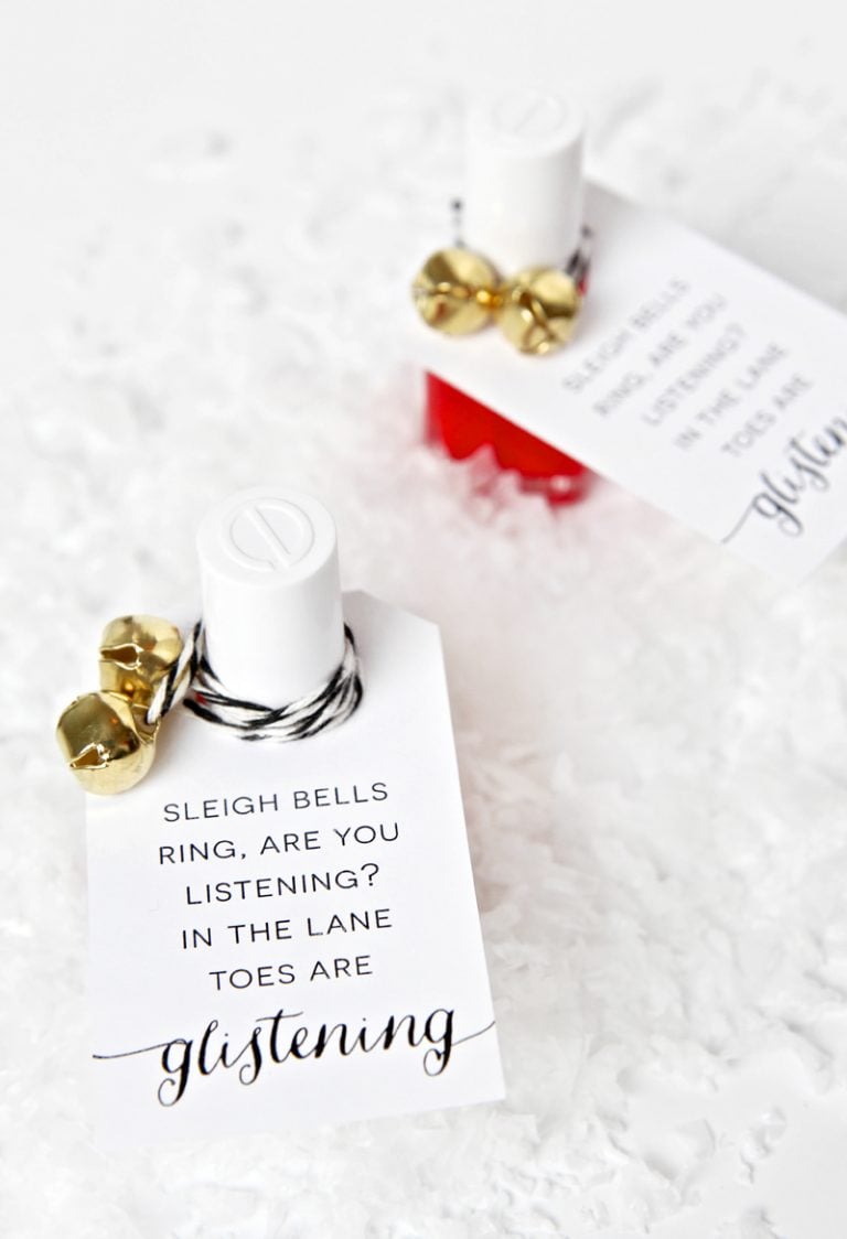 Holiday Nail Polish Gift Tags - Easy gifts for friends w/ Freebie!