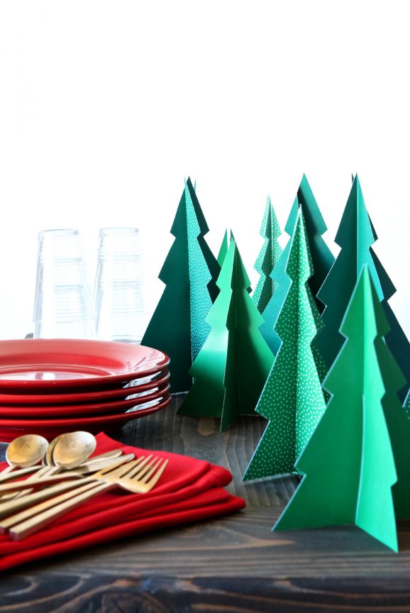 Free Printable Christmas Decor from Paging Supermom