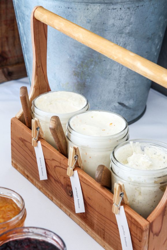 How to Have a Toast Bar - Paging Supermom